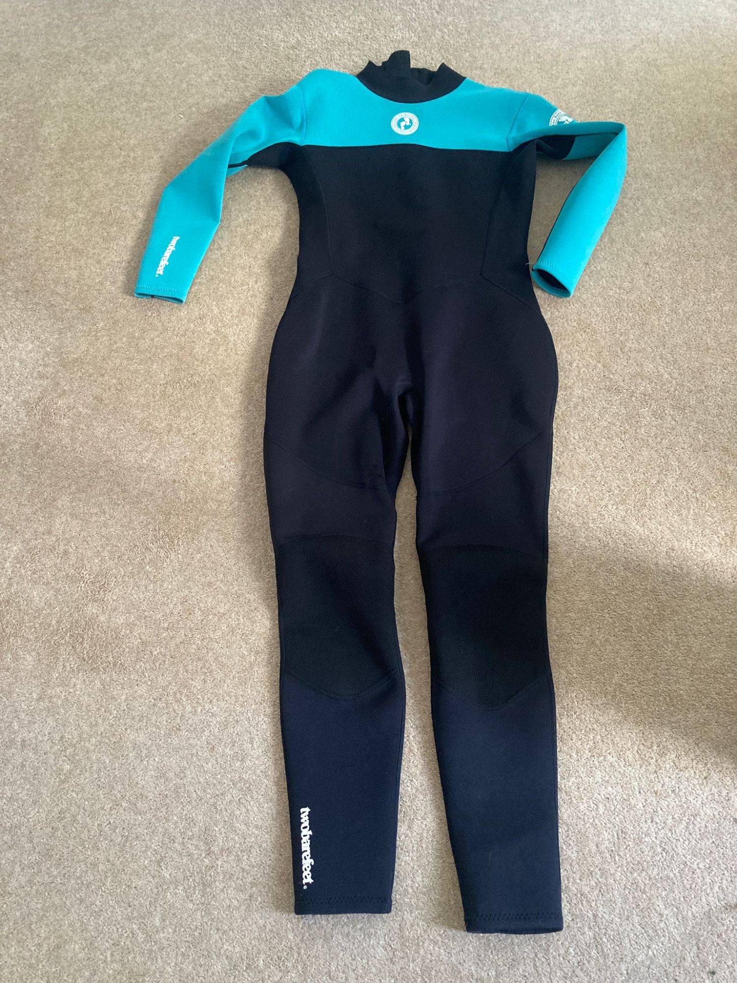 Girls wetsuit for free - Sully Sailing Club